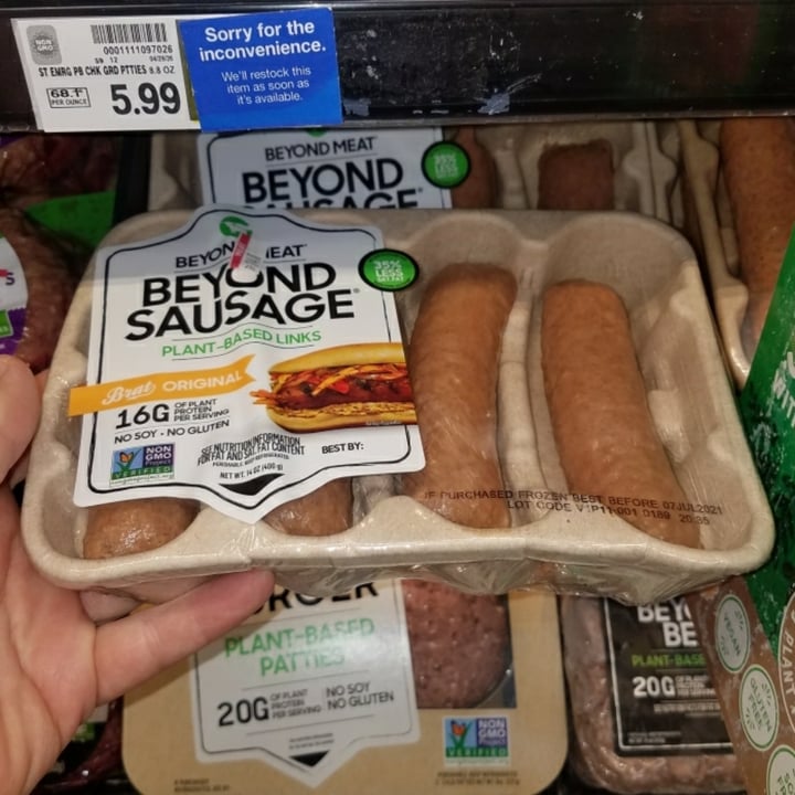 Beyond Meat Beyond Sausage Brat Original Review | abillion