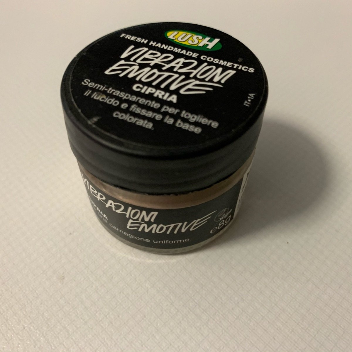 Emotional Brilliance Translucent Face Powder from LUSH Fresh Handmade ...