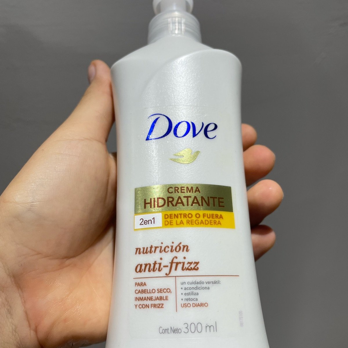 Crema hidratante Nutrición Anti-frizz from Dove - Vegan Product Reviews ...