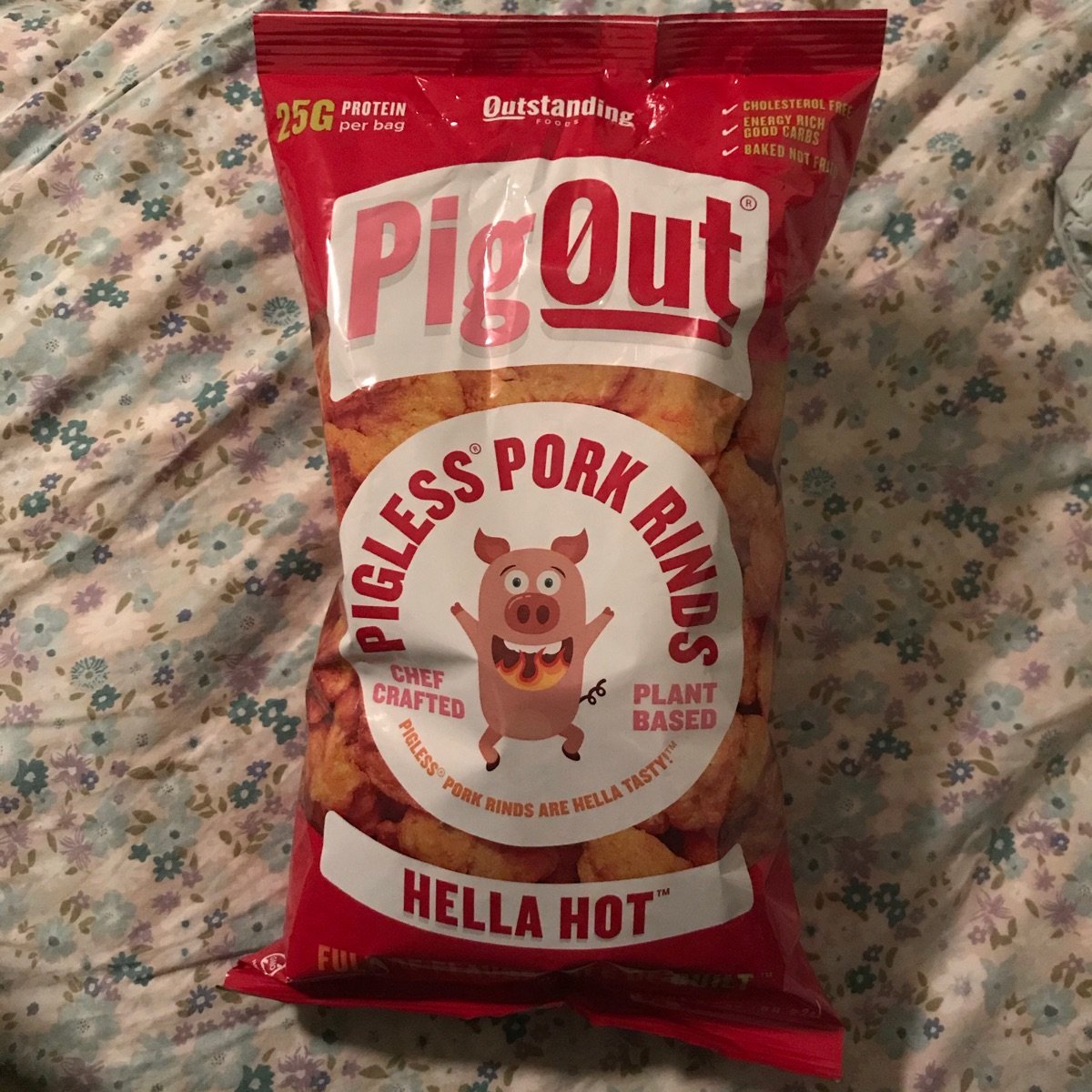 Pigless Pork Rinds Hella Hot from PigOut - Vegan Product Reviews ...