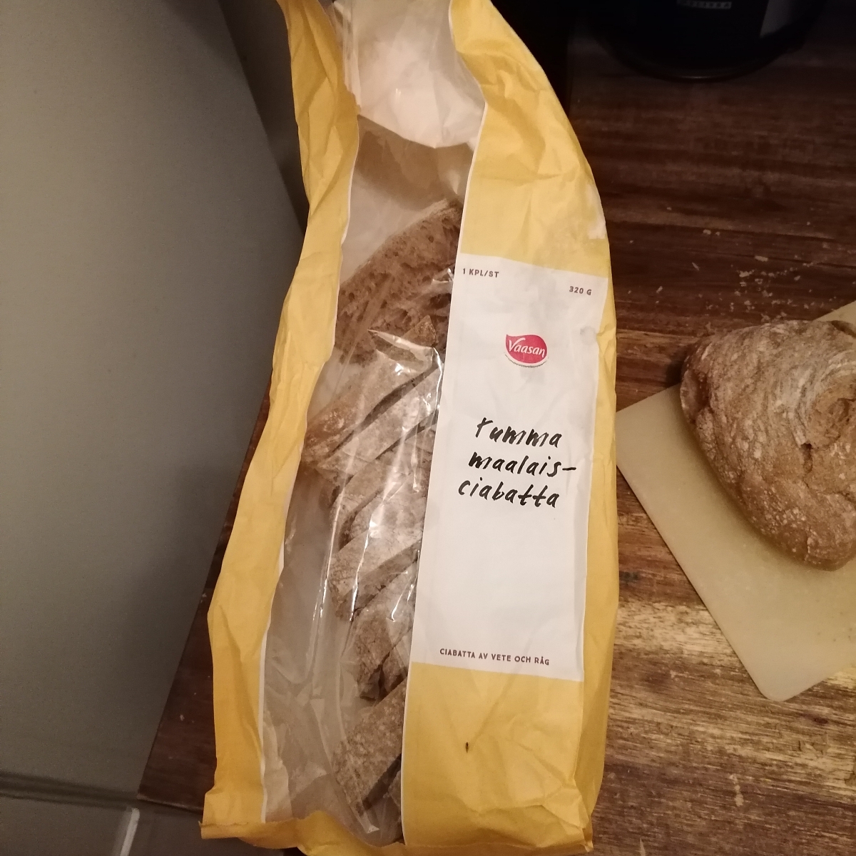 Tumma maalais-ciabatta from Vaasan - Vegan Product Reviews & Ratings ...