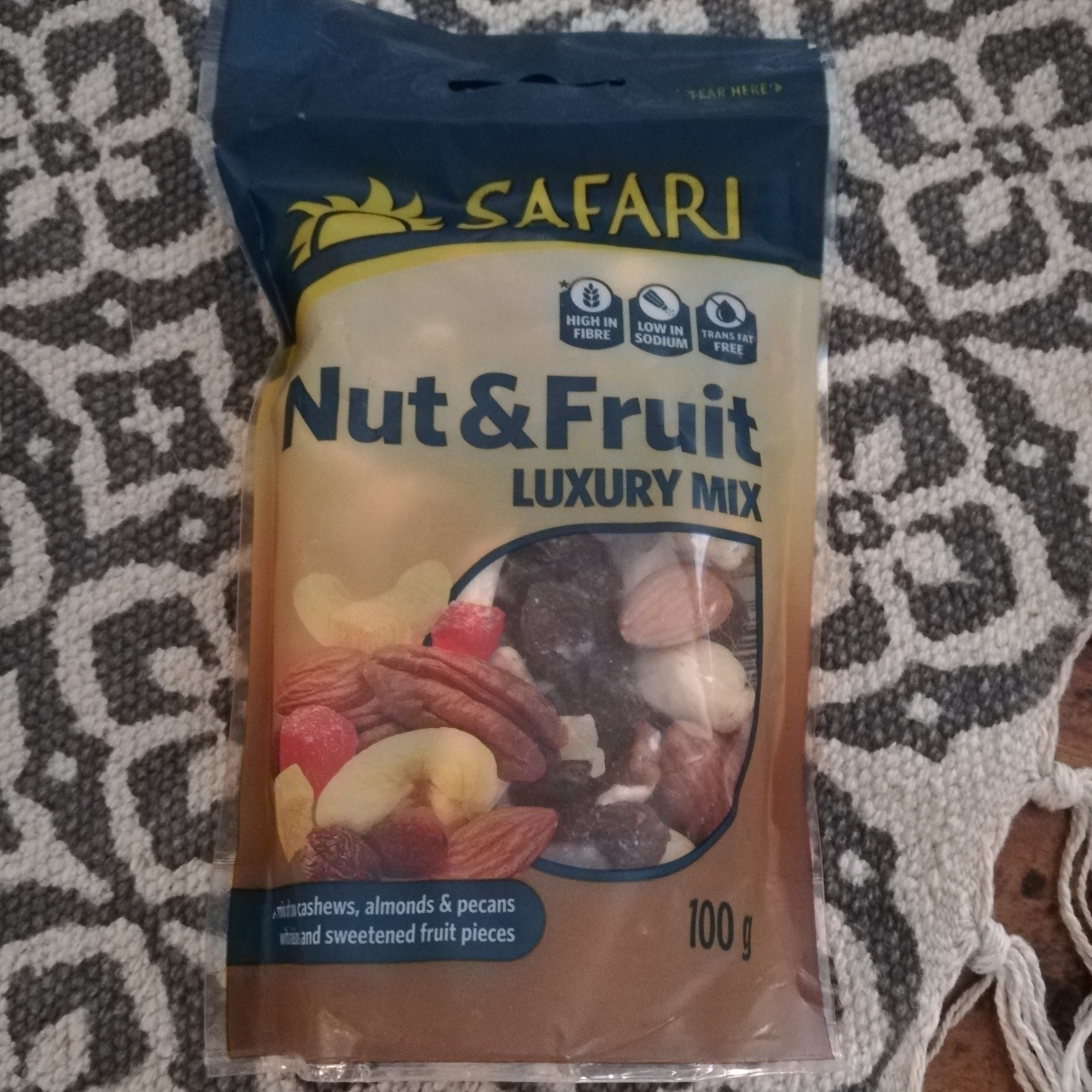 Fruit & Nut Luxury Mix from Safari - Vegan Product Reviews & Ratings ...