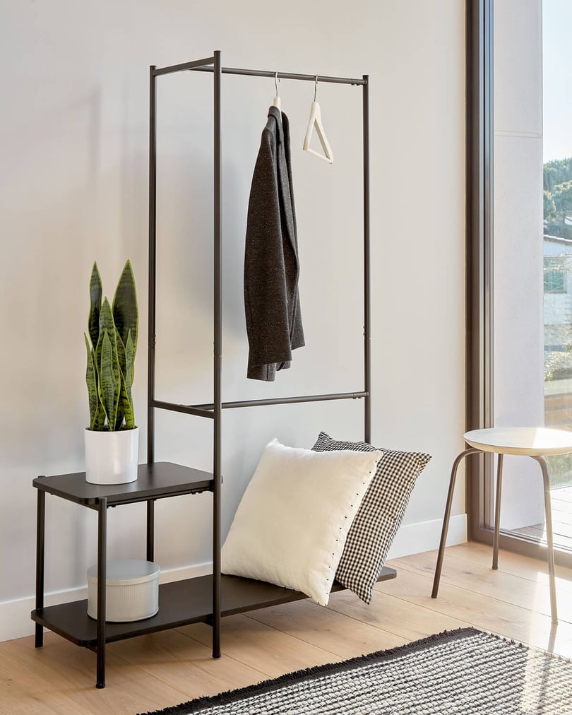 ZÁVĚSNÝ DRŽÁK NA SKLENICE HUGO – muzza.cz