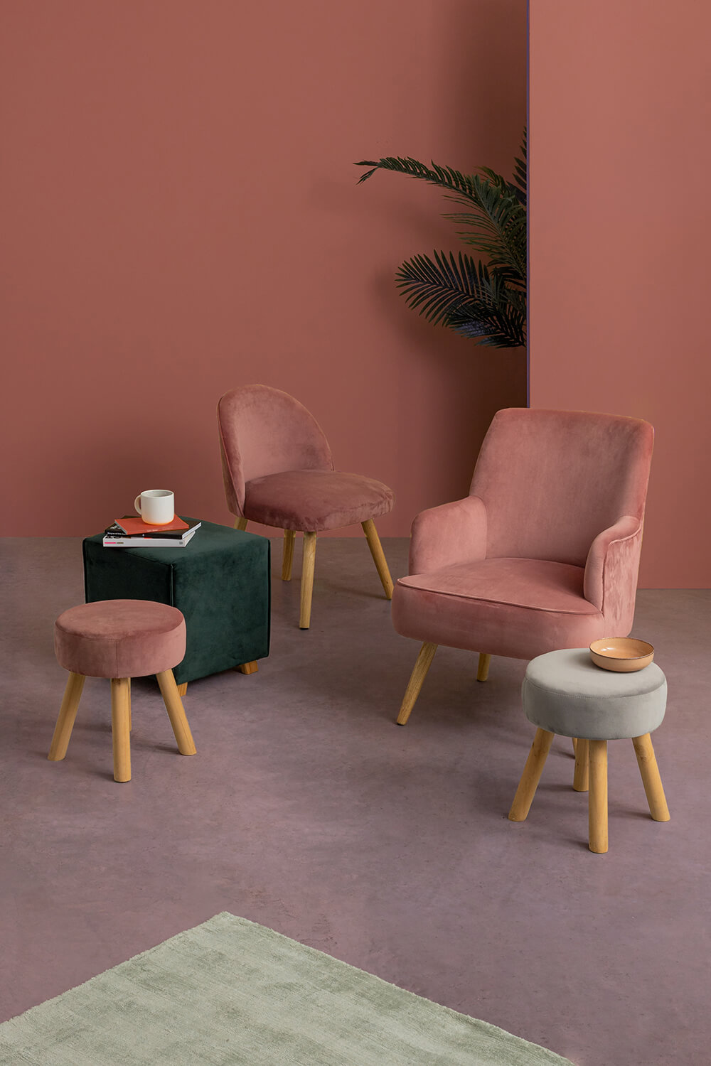 Křeslo sara samet starorůžové – muzza.cz