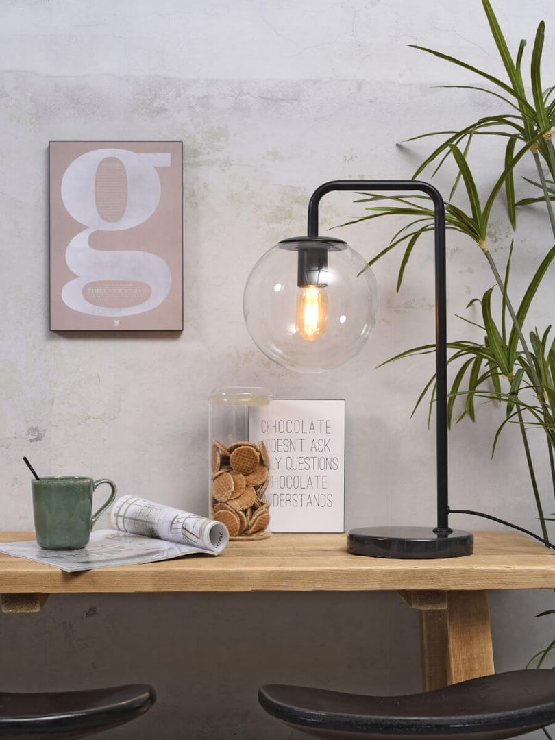 KOVOVÁ STOLNÍ LAMPA KLARA ČERNÁ – muzza.cz