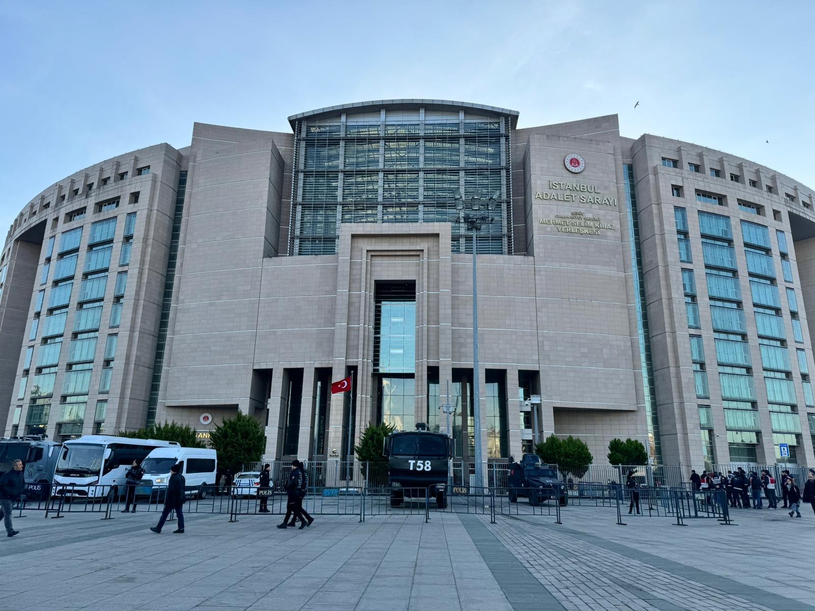 24 şirkete kayyum atandı, 28 şirkete denetim kayyumu görevlendirildi