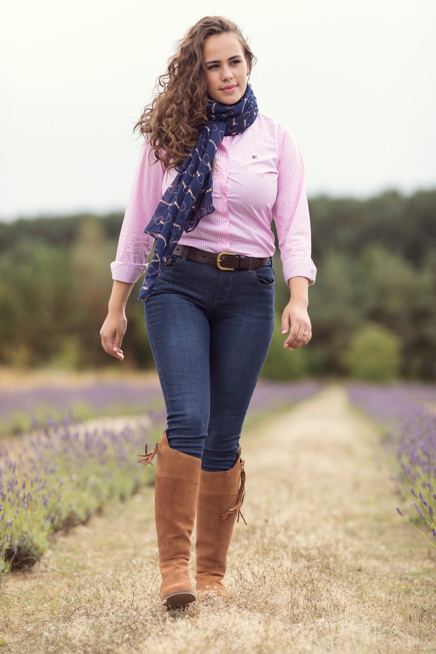 10 Different Types of Tops Every Woman Needs in Their Wardrobe