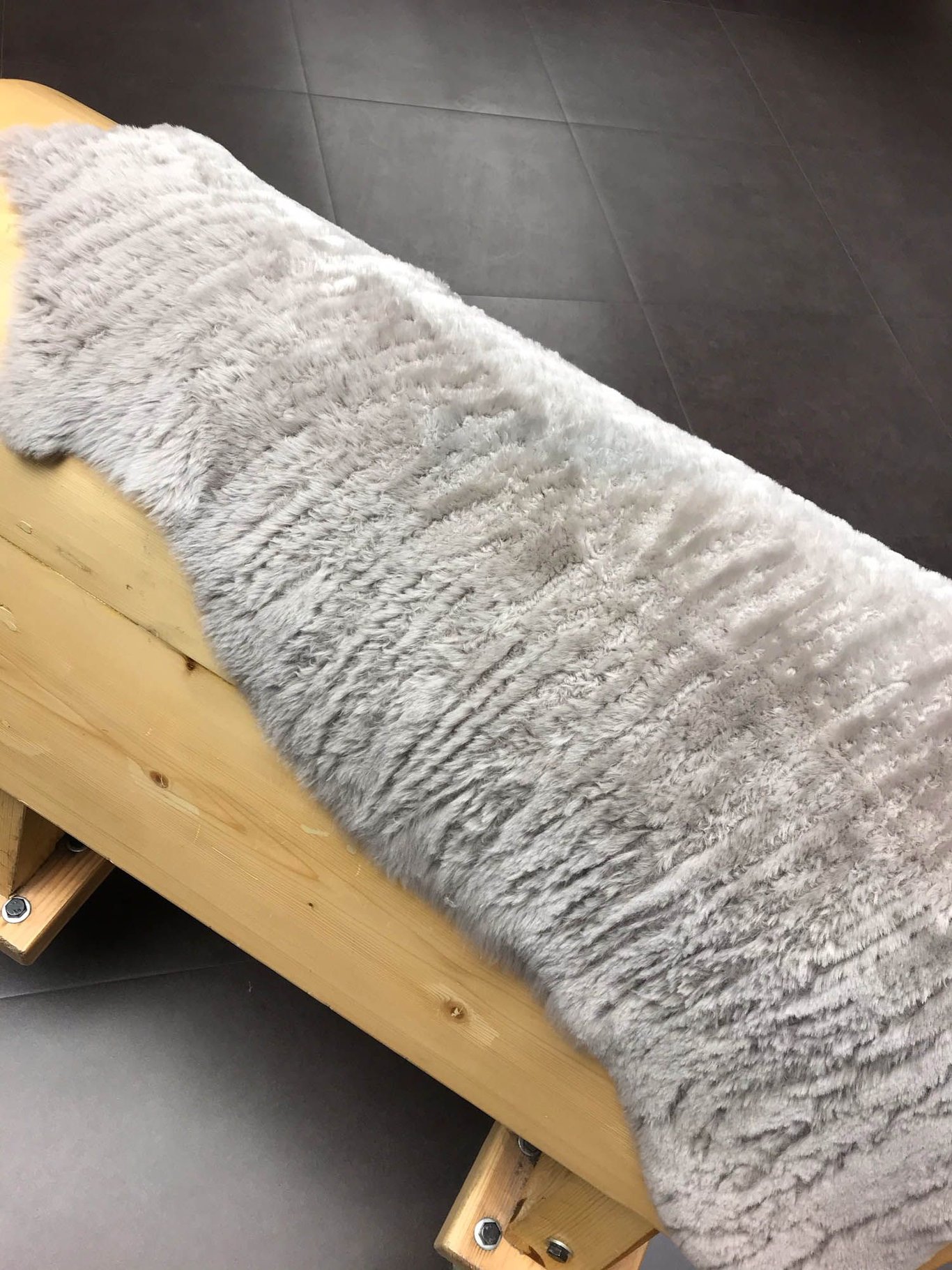 Luxurious Ovine Fur Leather For Elegant Apparel Designs - Turkish Leather
