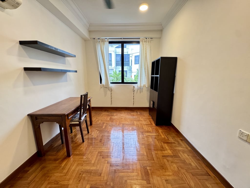 Condo Common Room for Rent at 734 Upper Changi Road East, Tampines
