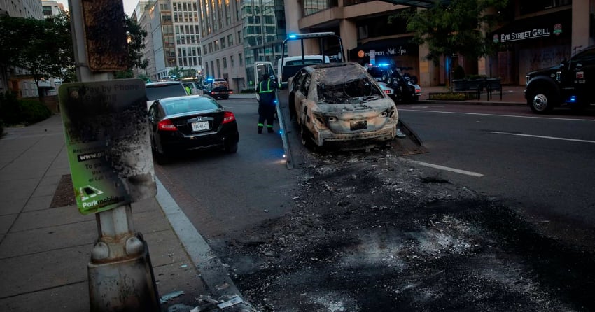 As Americans protest police behaviour, hardline anti-riot tactics draw fire