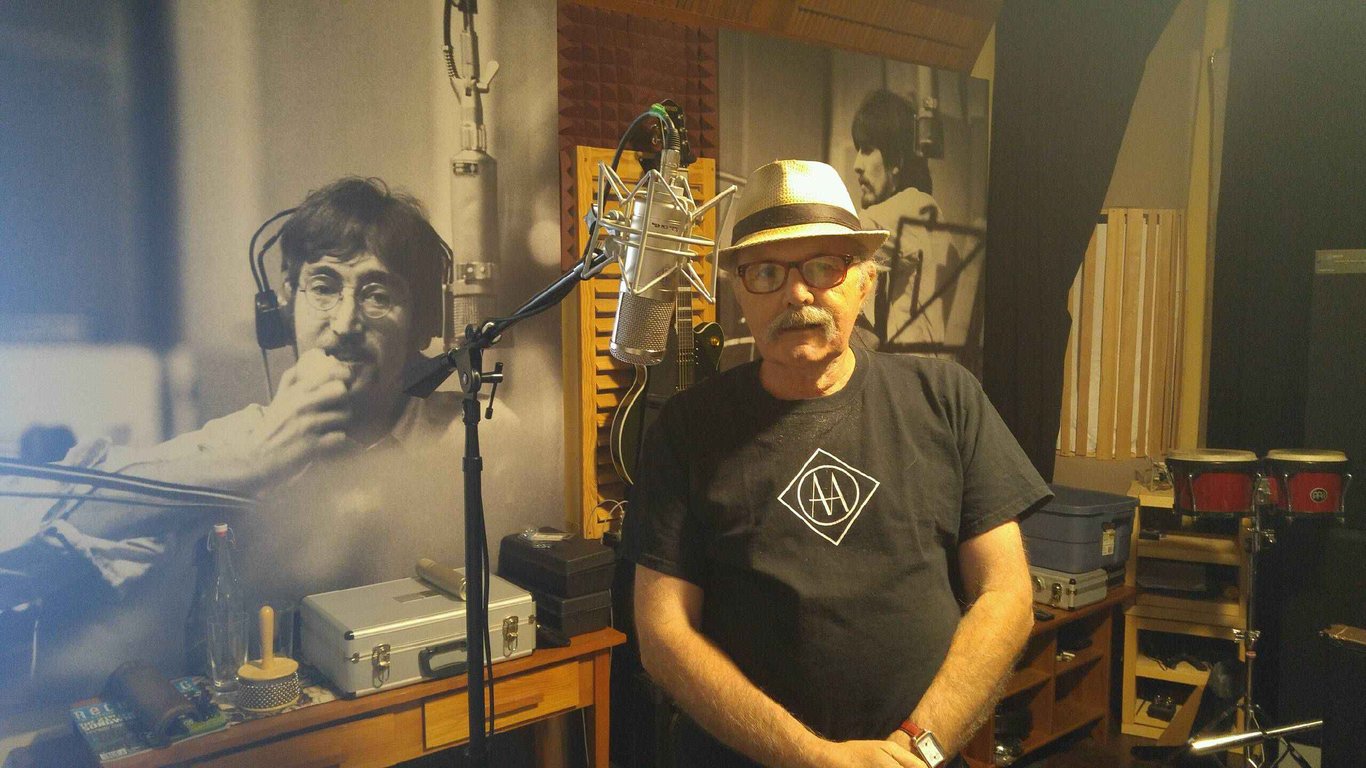 Summerland-based microphone company has some of world's biggest ...