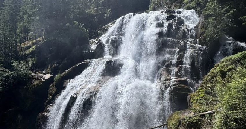 Hiker dead after falling into waterfall near Squamish