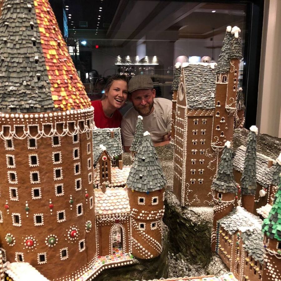 A Canadian bakery made a giant Hogwarts Castle gingerbread house