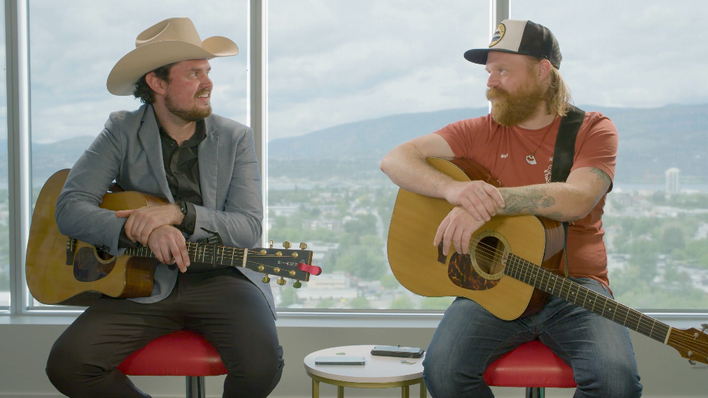 Klick with folk multi-instrumental singer-songwriter, Dan Tait