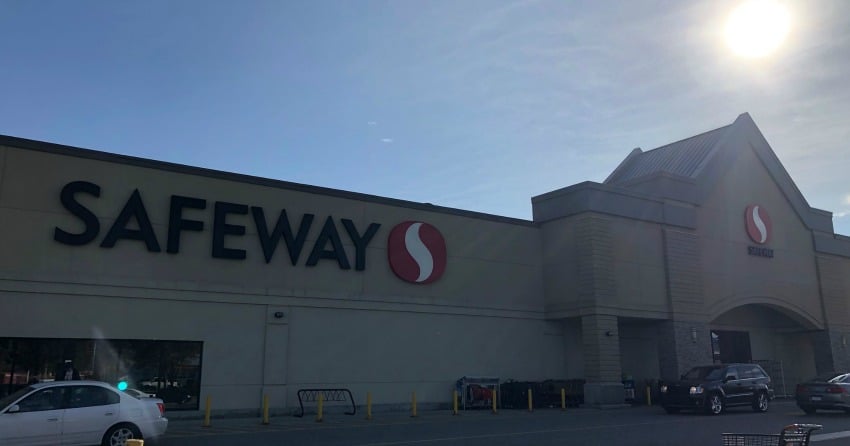 VIDEO: Safeway closure is the end of an era for some