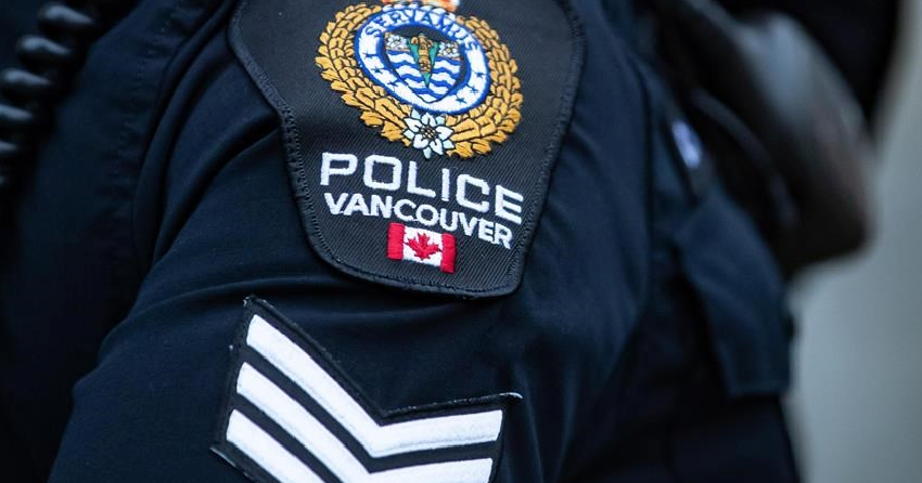 Jaywalking pedestrian shot at driver after nearly causing crash, police ...