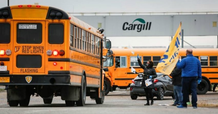 Union rallies as Cargill meat plant reopens after shutdown due to COVID-19
