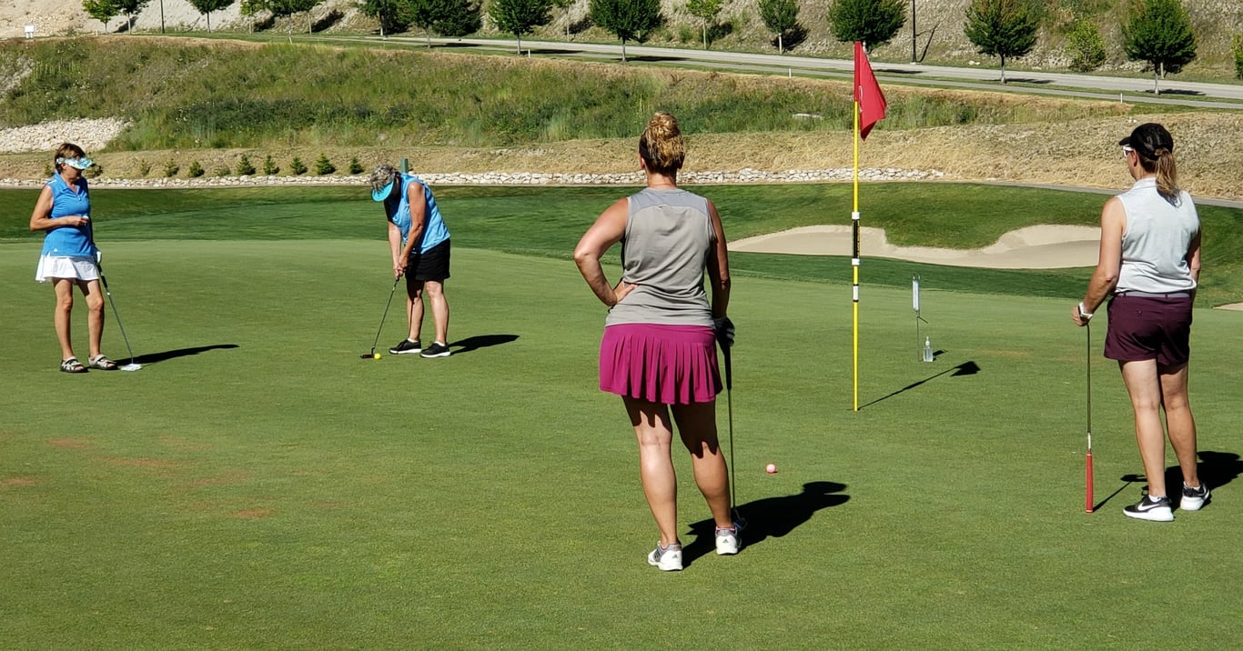 'Chicks with Sticks' golf tournament raises $36K for Foundry Kelowna