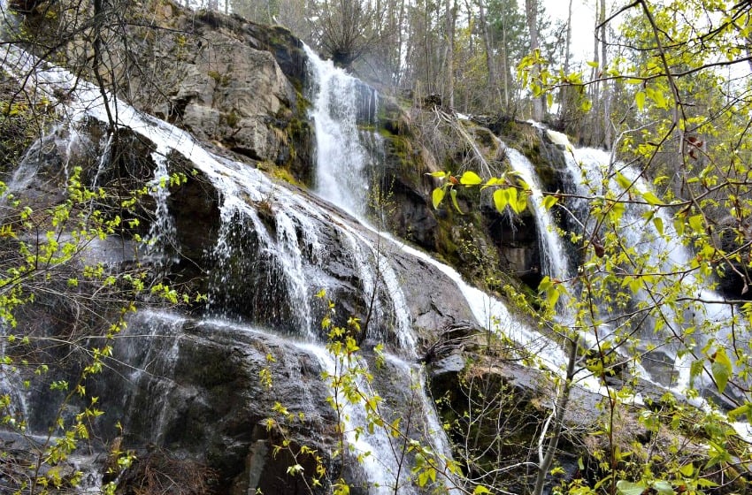 Breathtaking Waterfalls Found in Naramata