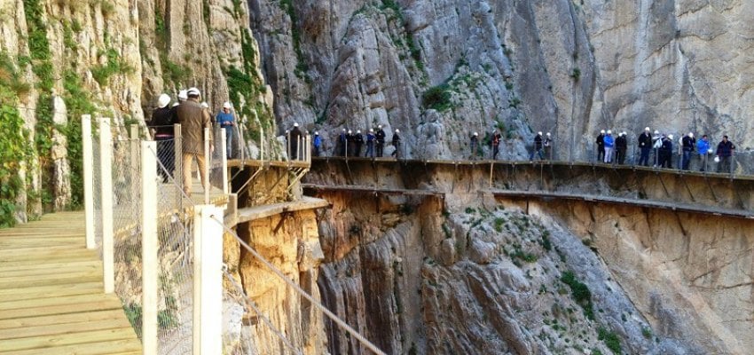 World's Most Dangerous Walkway to Reopen After More Than a Decade