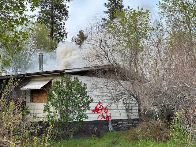 Abandoned building demolished after suspicious fire in West Kelowna