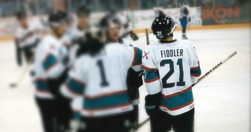 Former Rocket Vern Fiddler calls it a career