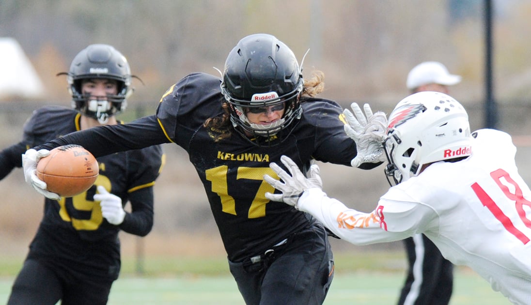 Owls cruise to lopsided playoff win over North Van's Eagles