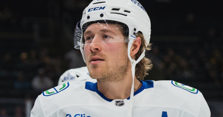 Canucks re-sign Brock Boeser to 7-year deal after winger hits free agency