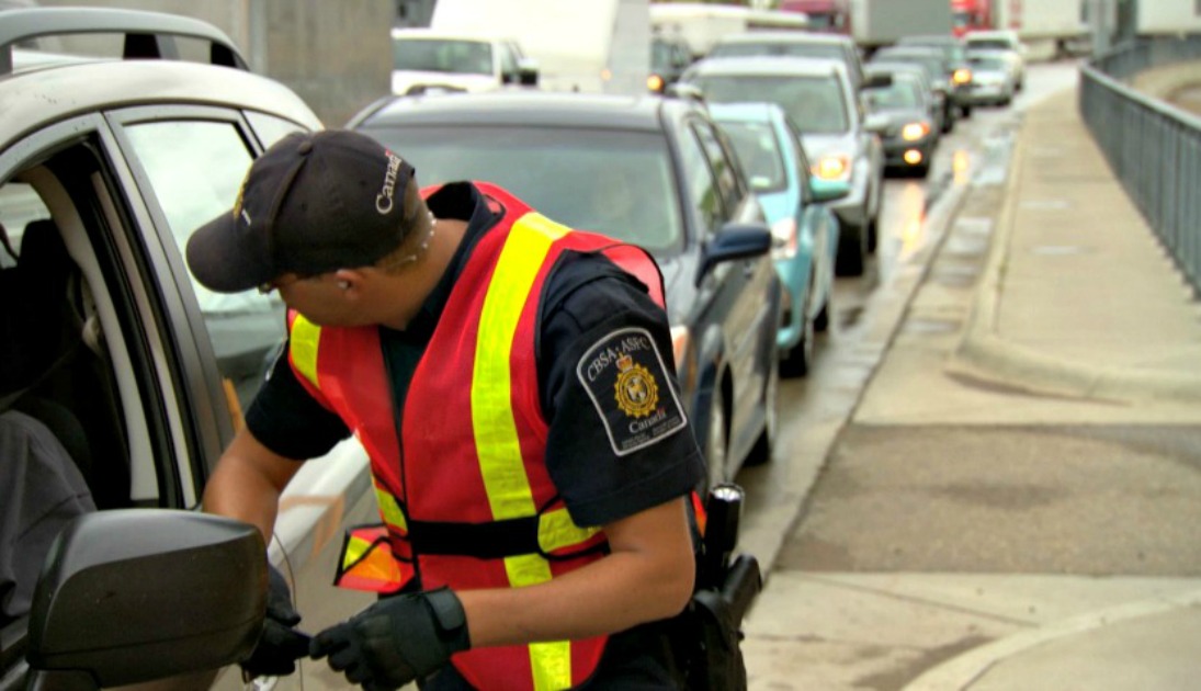 Canada amends Customs Act to include when people leave