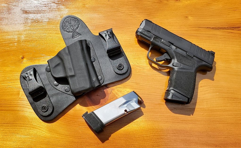 First Impressions On The New Springfield Armory Hellcat For Concealed ...