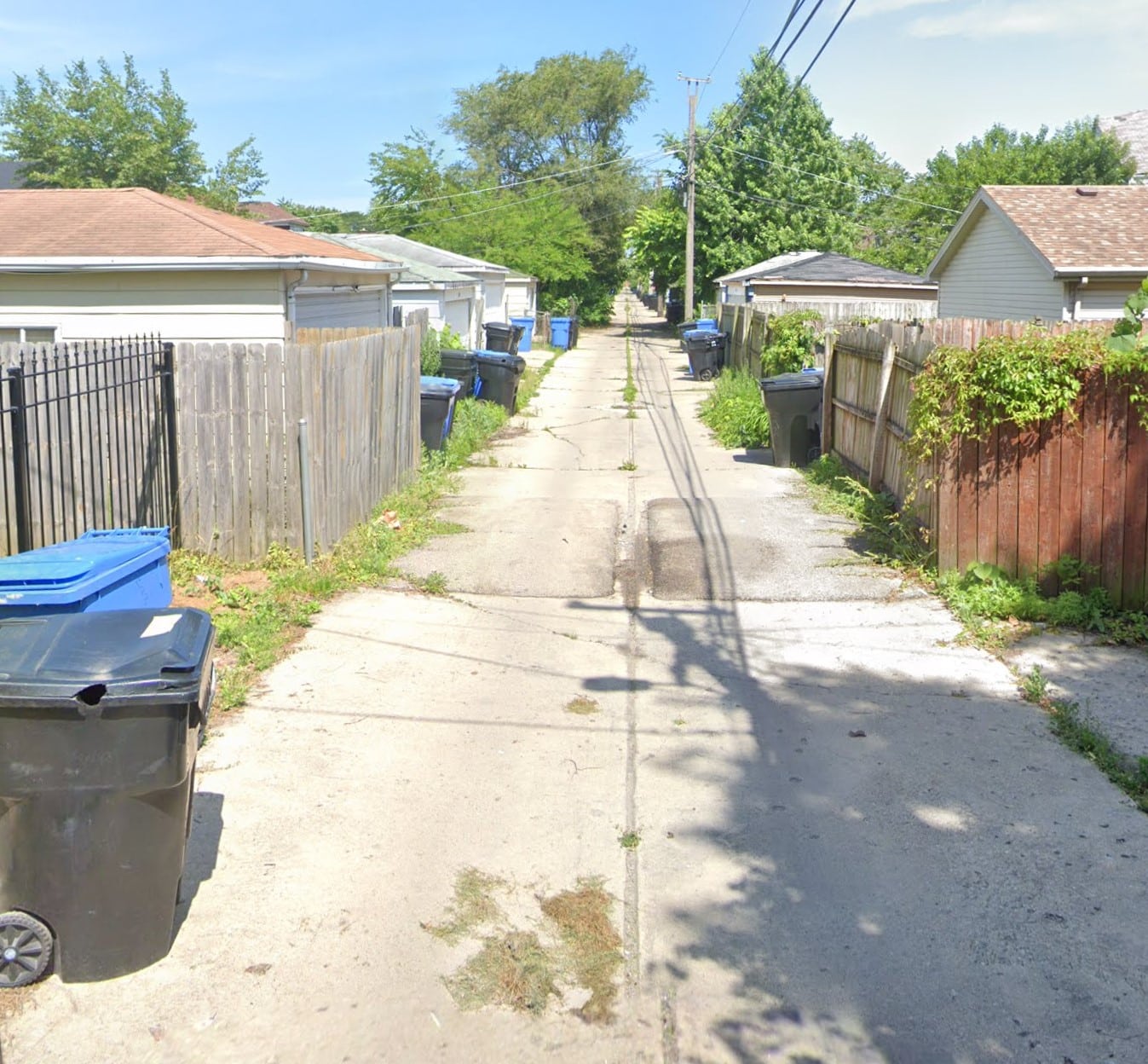 77-Year-Old Shoots Armed Robber In The Chest And Head In Garage Ambush ...