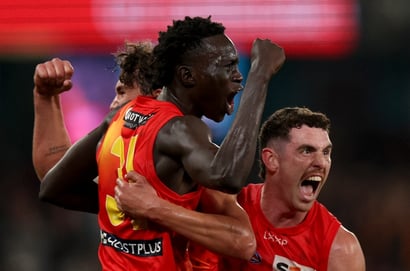 Essendon Bombers vs Gold Coast Suns Tips - Bombers battle for ...