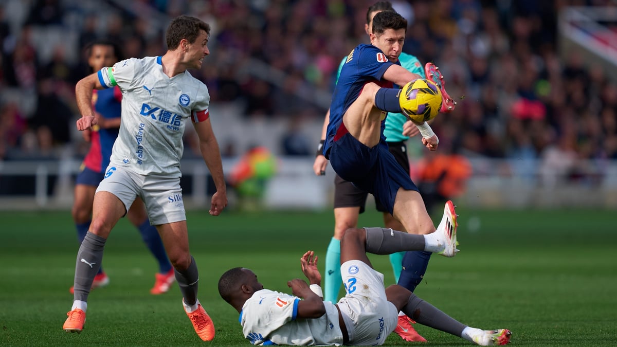 Barcelona vs Alaves Betting Tips & Live Stream - La Liga