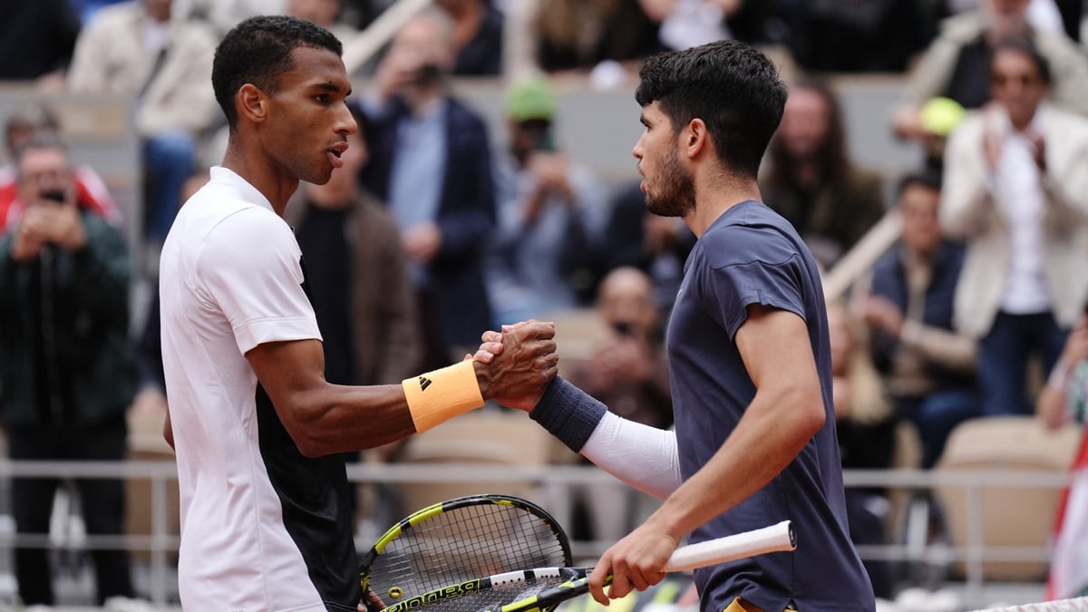 Carlos Alcaraz vs Felix Auger Aliassime Live Stream & Tips - ATP Finals