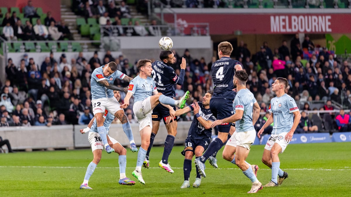 Melbourne Victory vs Melbourne City Tips & Predictions - Spoils to be ...