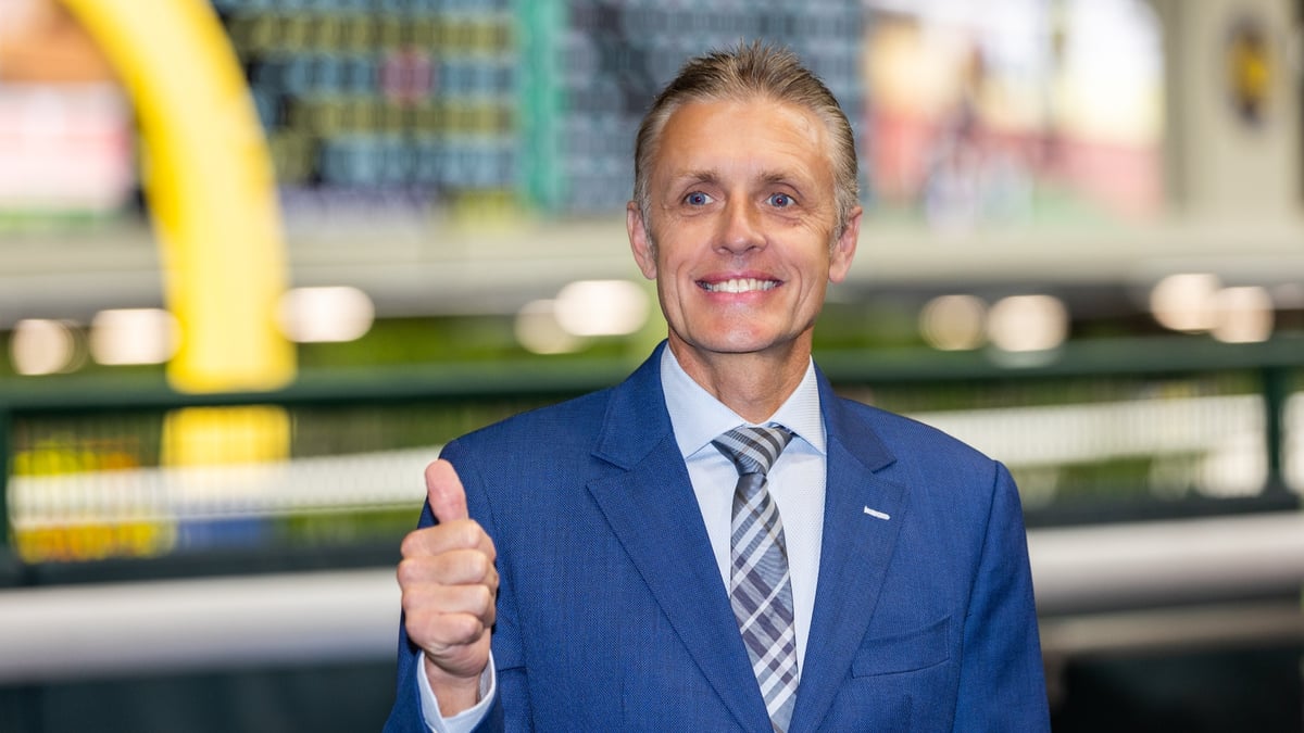 Mark Newnham Five Winners Happy Valley | Hong Kong Racing News