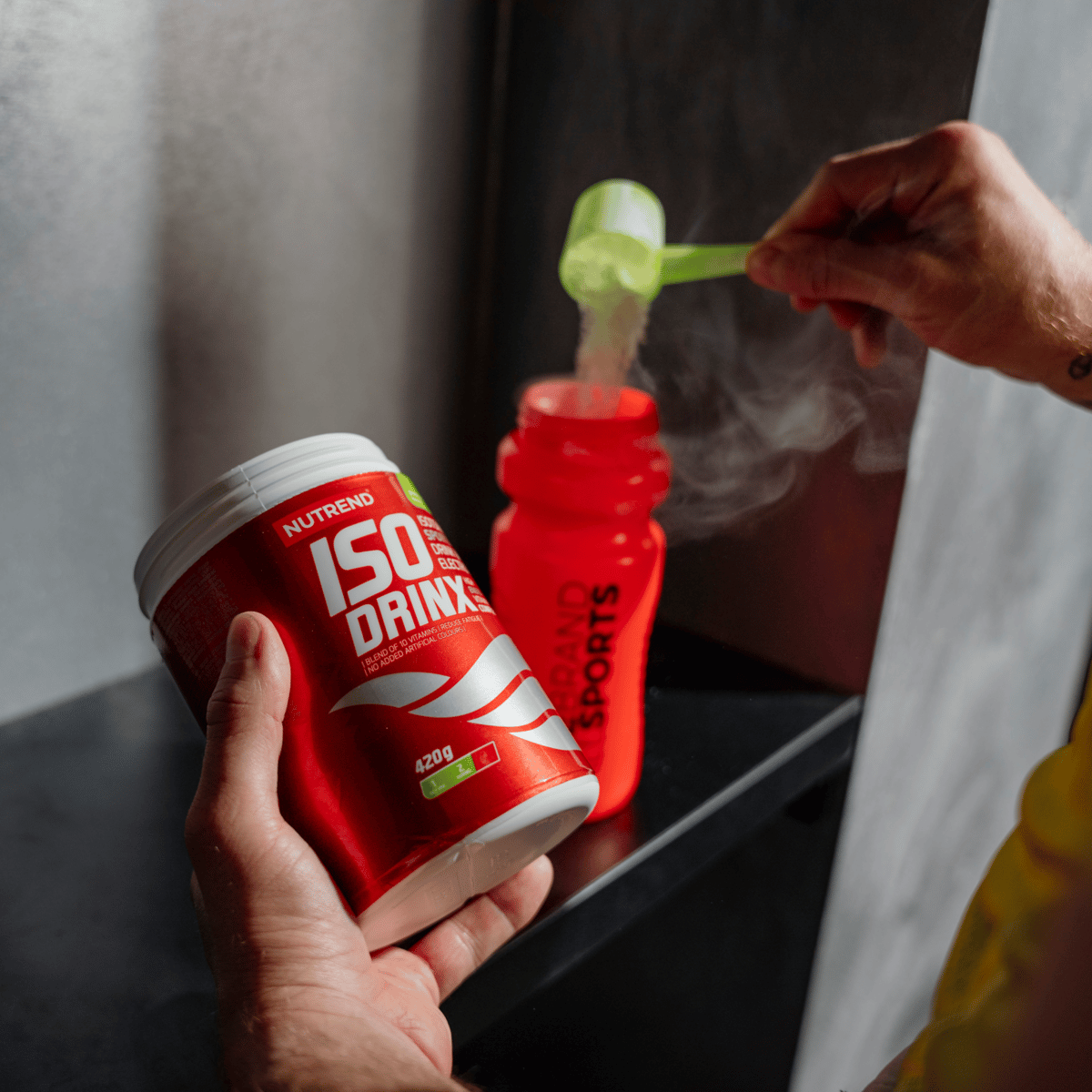 Isodrinx, 1000 g, Bitter Lemon, Sports drink with electrolytes | Nutrend.eu