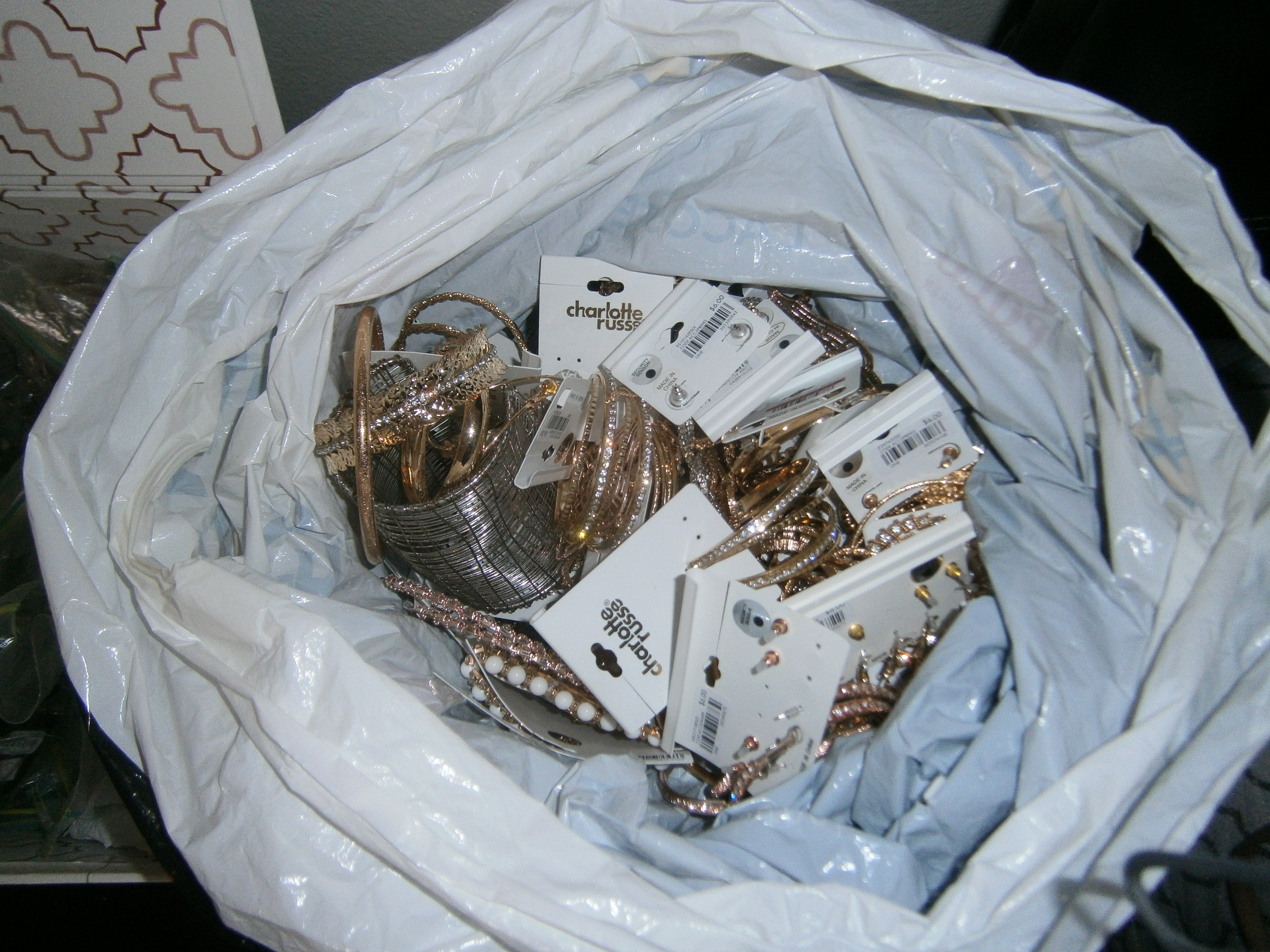 $20 Million Shoplifting Ring Brought Down; 12 of 22 Arrested ...