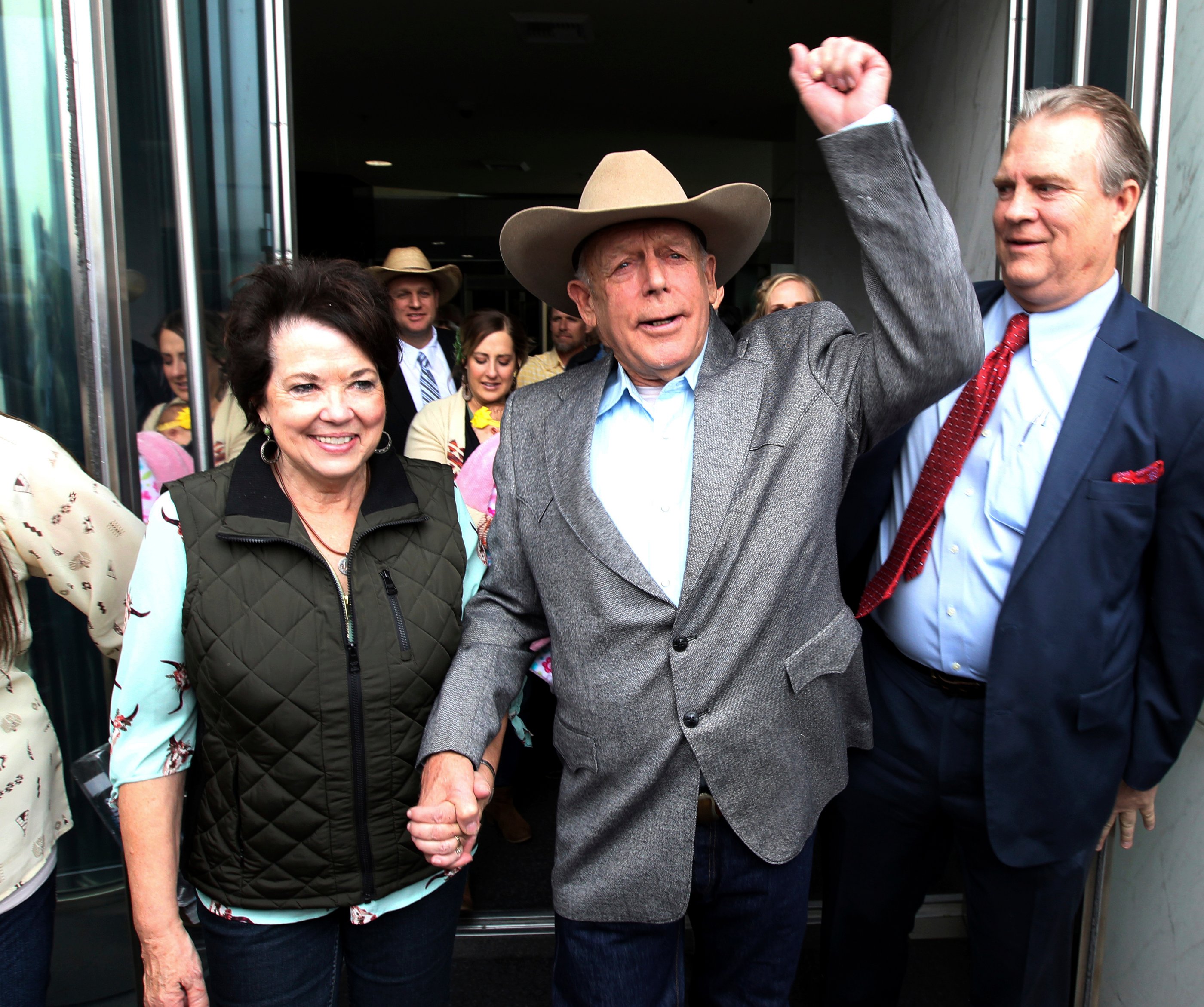 Ninth Circuit Denies Feds’ Bid to Resurrect Bundy Standoff Case ...