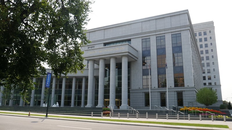 Chief justice tells Colorado courts to hold post-pandemic trials in ...