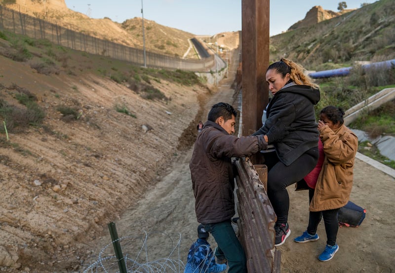 Ice To Limit Detention Of Pregnant Women In Reversal Of Trump Era Rule