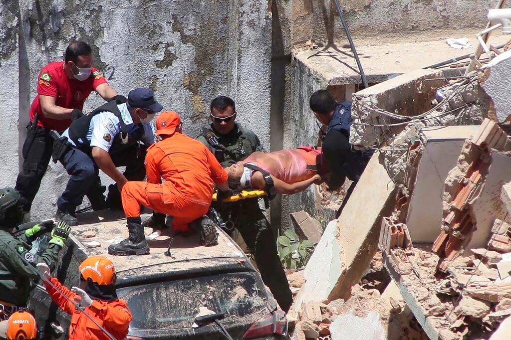 Seven-Story Building Collapses in Brazil, Trapping People | Courthouse ...