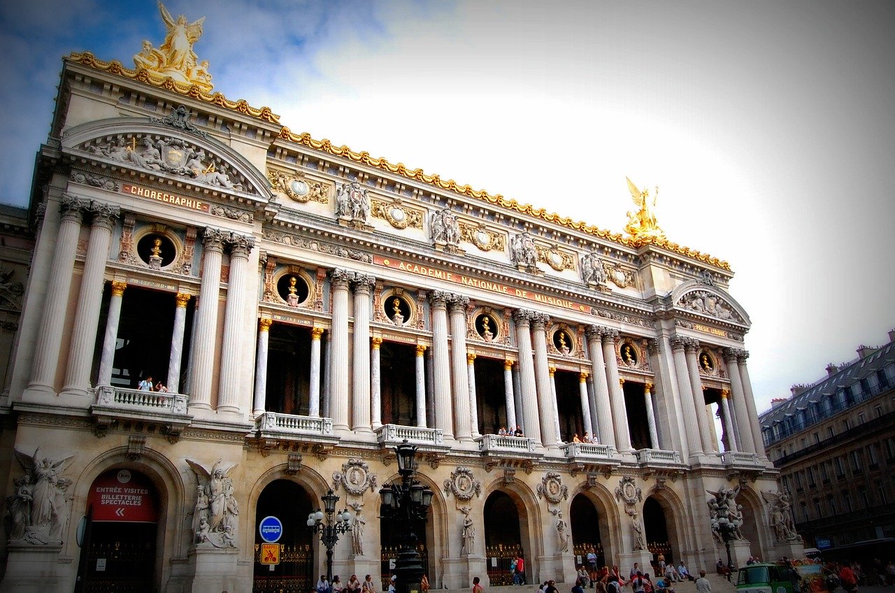 Ballet Dancers Down Tutus in Longest Strike Ever at Paris Opera ...