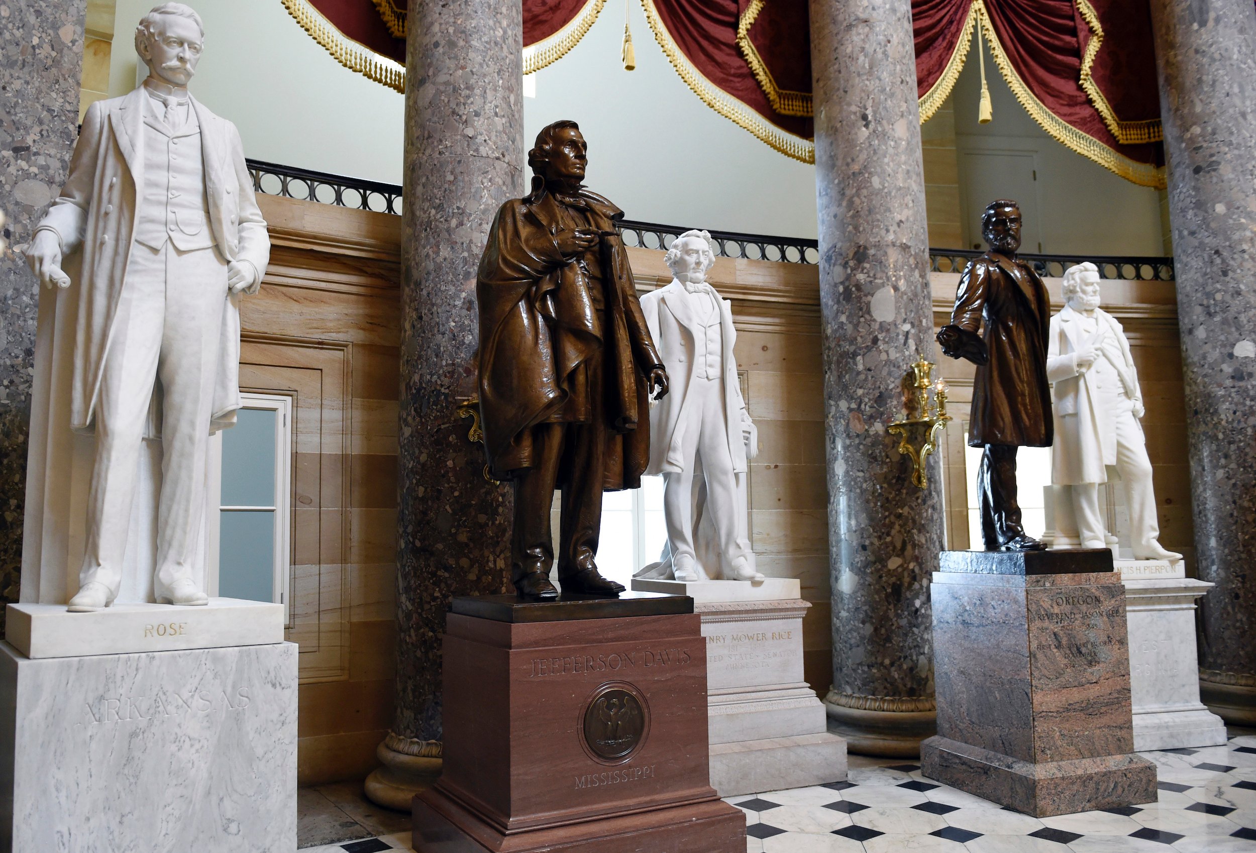 Confederate Statues at Capitol Get Marching Orders | Courthouse News ...