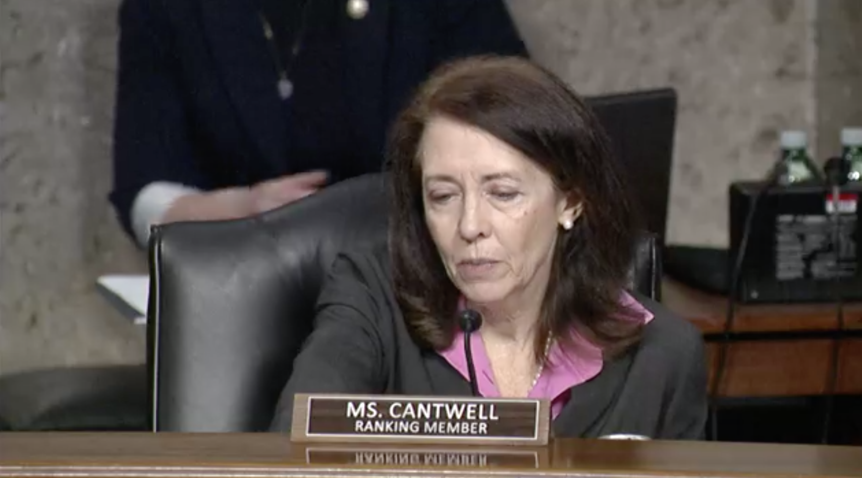 Bipartisan senators eye measure to rein in White House tariff powers | Courthouse News Service