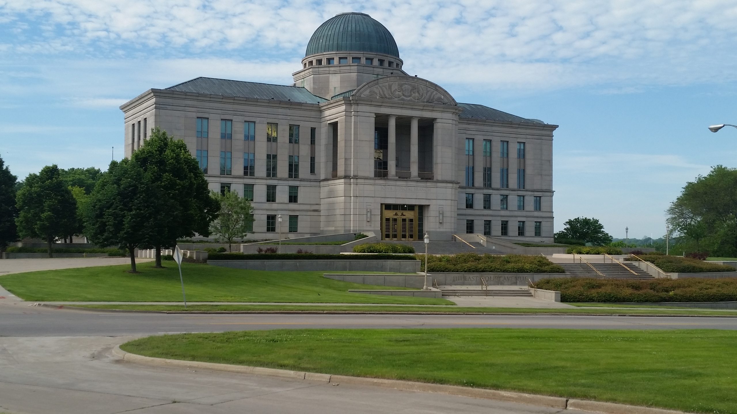Six decades later, politics creep into Iowa judicial selection ...