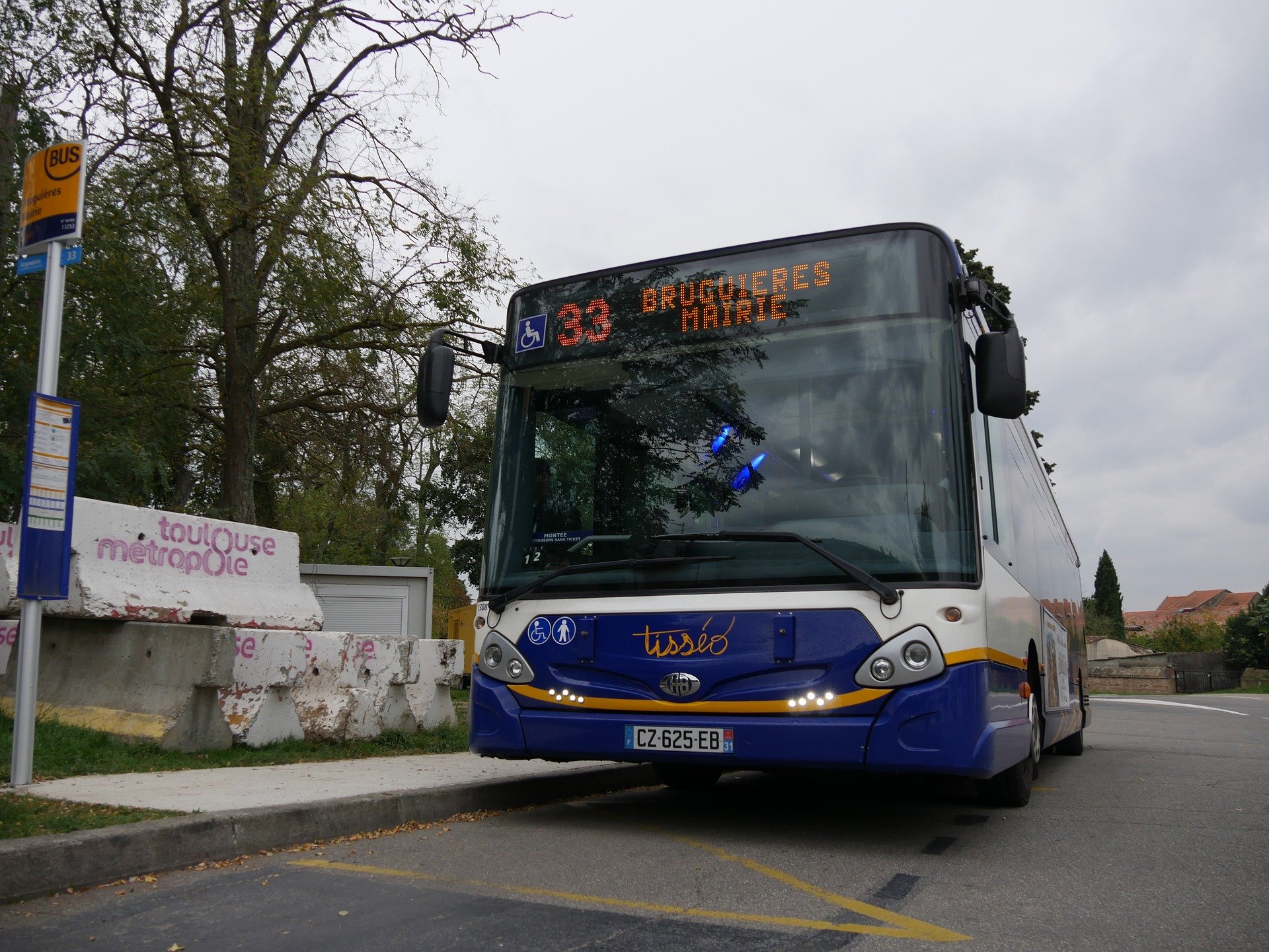 Bad bus stops | Courthouse News Service