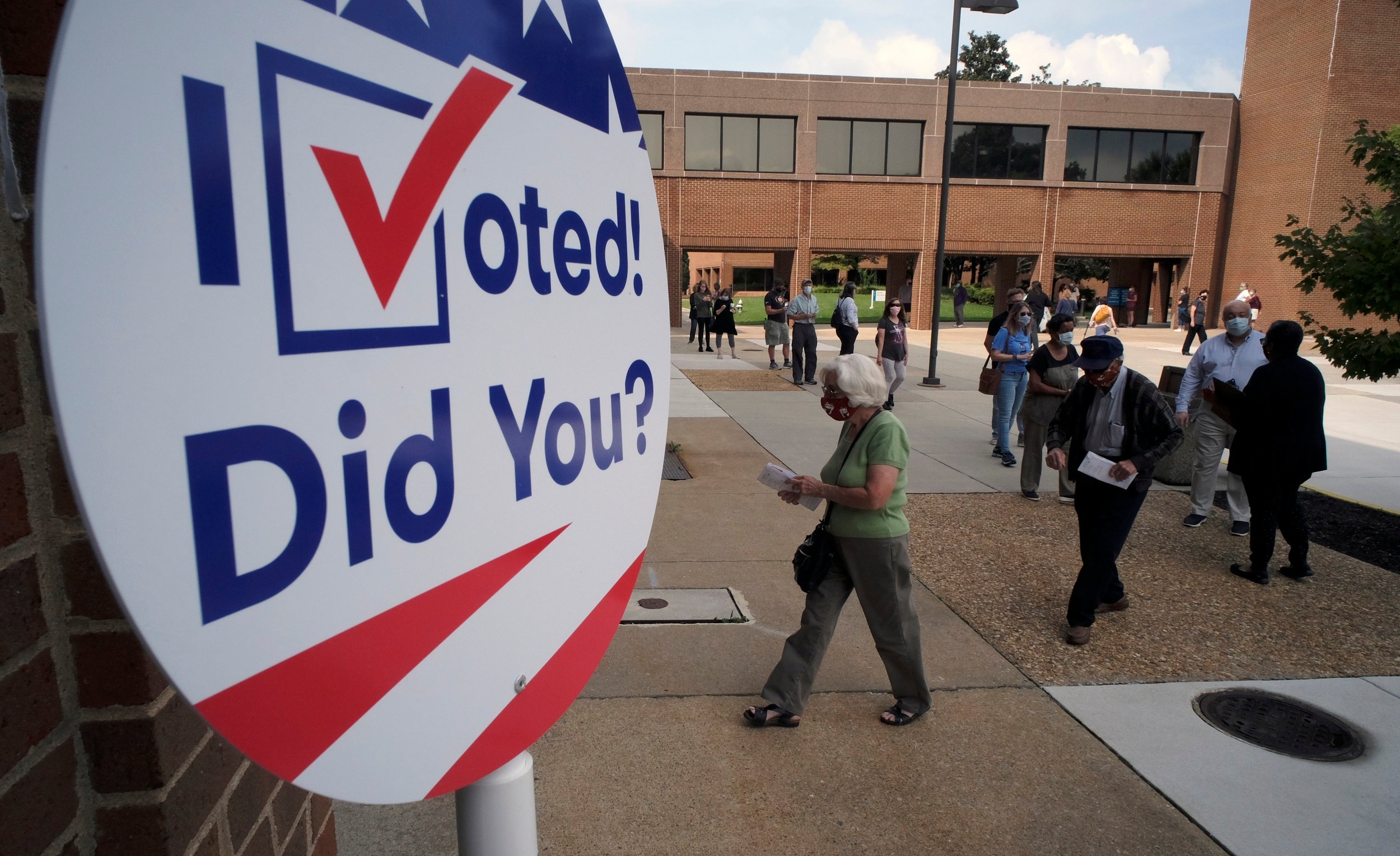 Judge Extends Virginia Voter Registration After Service Outage ...