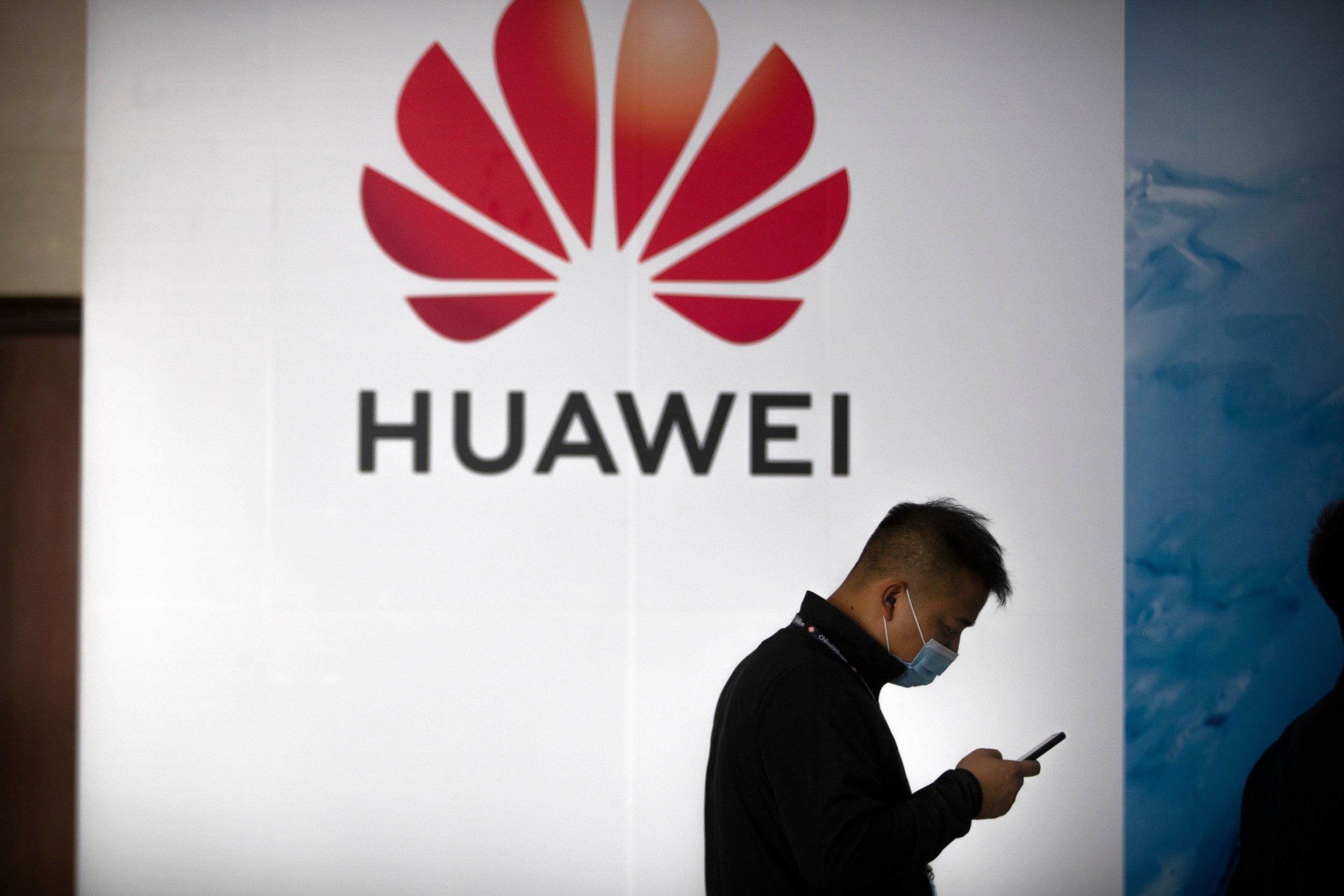 Huawei Challenges FCC Security Risk Label at Fifth Circuit | Courthouse ...