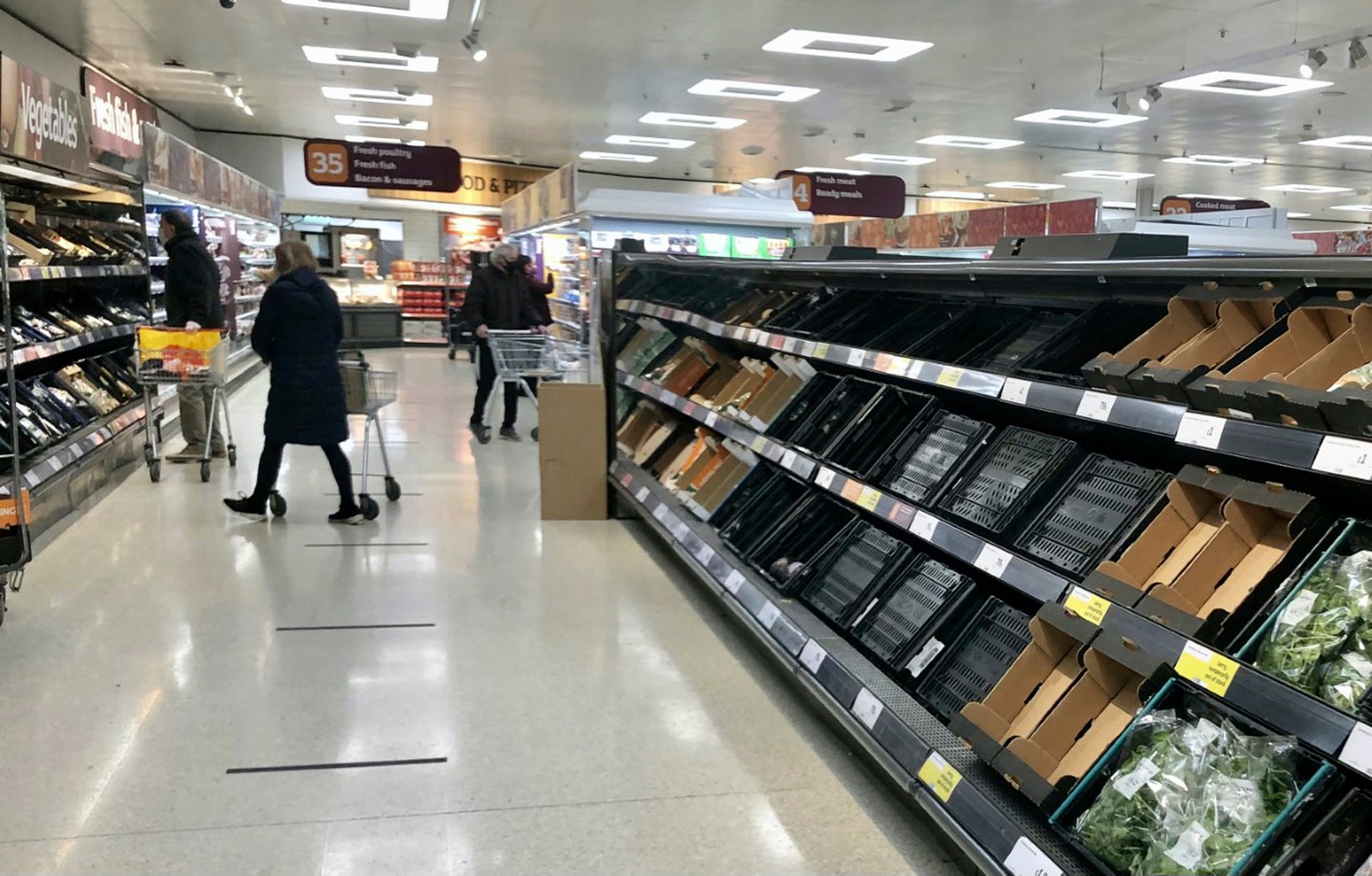 UK Supermarkets Caught in Plastic Packaging: Study | Courthouse News ...